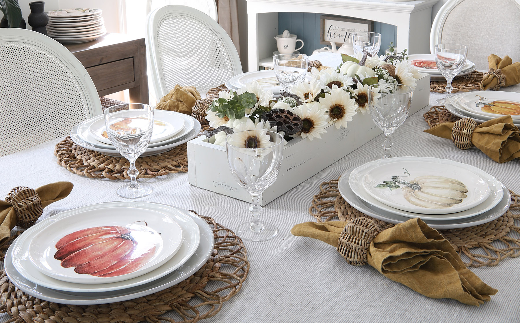 Farmhouse Fall Harvest Tablescape - Willow Bloom Home