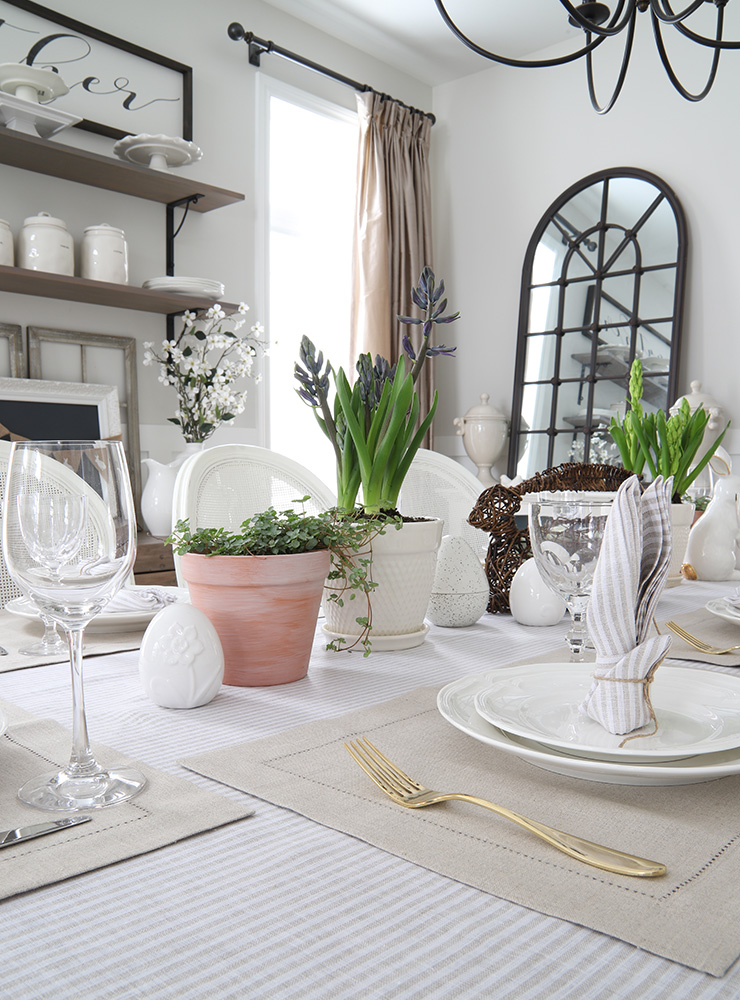 The Prettiest Spring Tablescape for your Easter Gathering - Willow ...